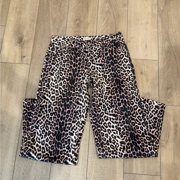 PacSun | Jeans | Pacsun Low Rise Baggy Leopard Print Jeans | Poshmark